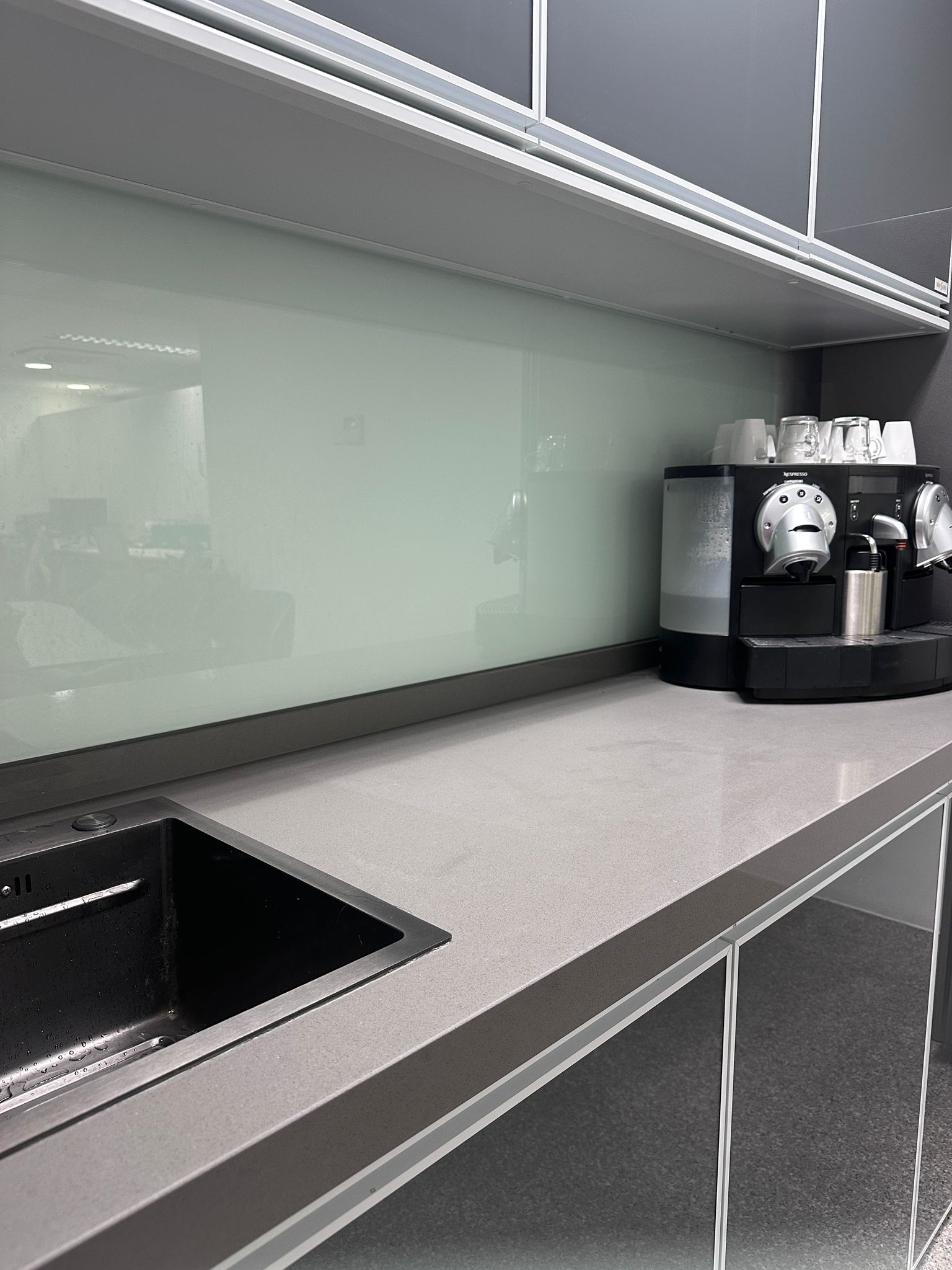 Aluminium Cabinet - wss.com.sg